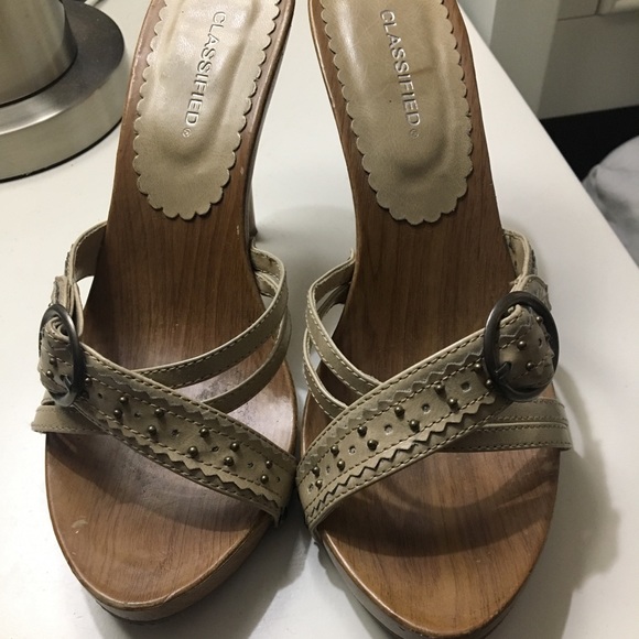 Classified | Shoes | Summer Slide | Poshmark